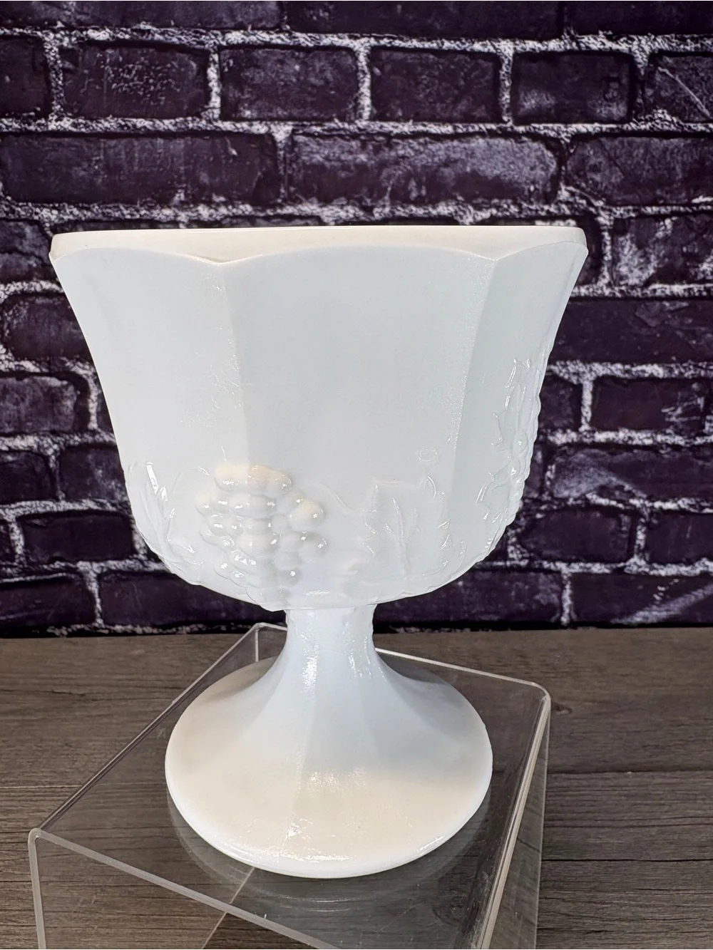 Indiana Glass | Accents | Vintage White Milk Glass Harvest Grape ...